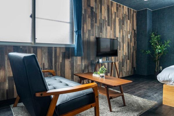 Silk Court 405 - Chitose