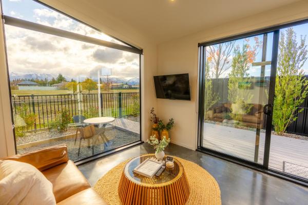 Ben Ohau Views The Studio - Twizel