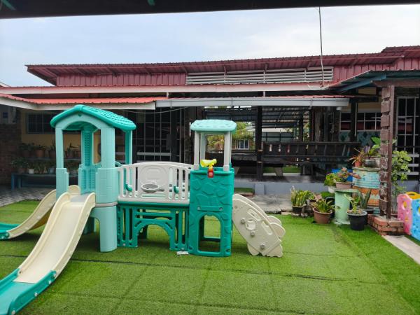 Galeri Merah Teratak Anak Amas - Sekinchan