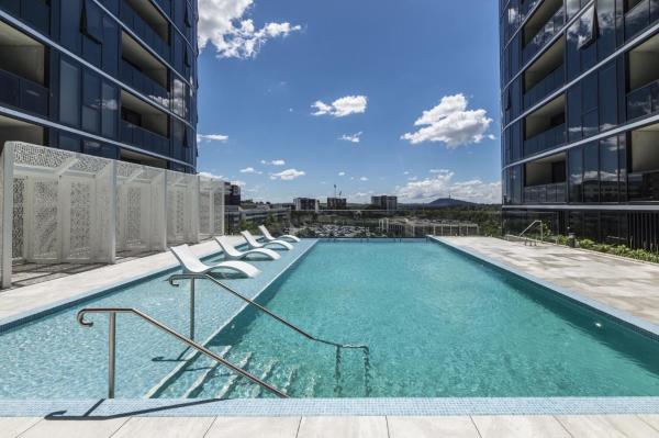 Lovely Sunny 2-bedroom Apartment With Pool And Gym - Canberra