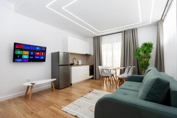 Lungomare Apartments - Valona