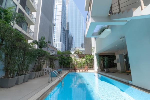 Journeyhub Sukhumvit 26, Bangkok - Formerly St James Hotel - Bangkok