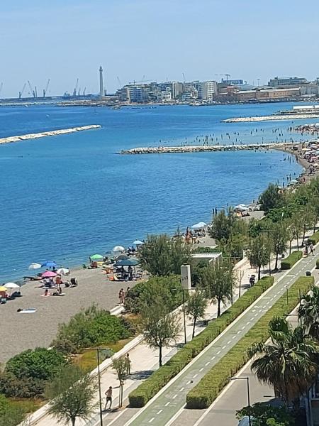 Arco Dei Tramonti - Bari