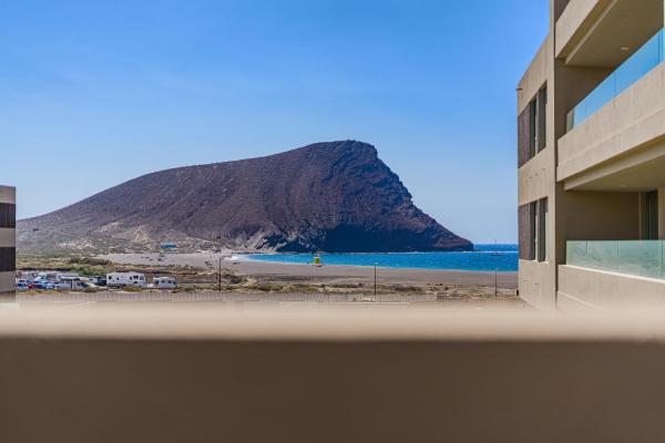 Oceanfront Oasis - Stunning Beach View Apartment - El Médano