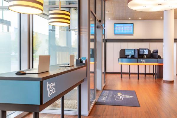 Hey Lou Hotel Frankfurt Airport - Frankfurt am Main