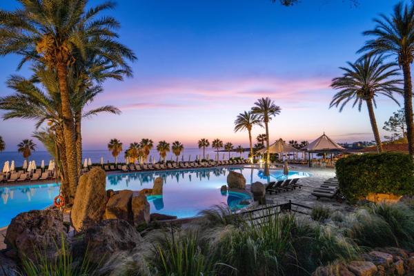 Coral Beach Hotel & Resort - Тала