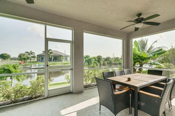 Bright Sunroom And Water View In Cape Coral - Cape Coral, FL