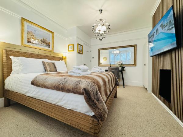 Designer 2 Bed Luxury Flat With Private Garden In London - Woolwich