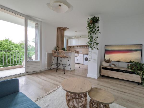 T2 Au Calme, Balcon, Proche Métro, Parking Gratuit - Caluire-et-Cuire