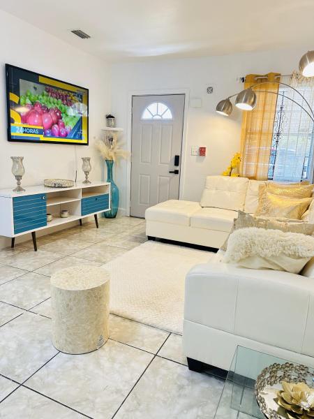 Miami Casa - Miami Gardens, FL