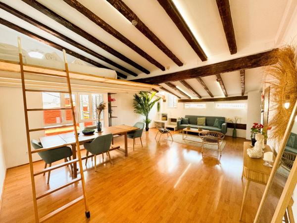 ÁTico Con Terraza Cerca De La Plaza De La Virgen - La Torre