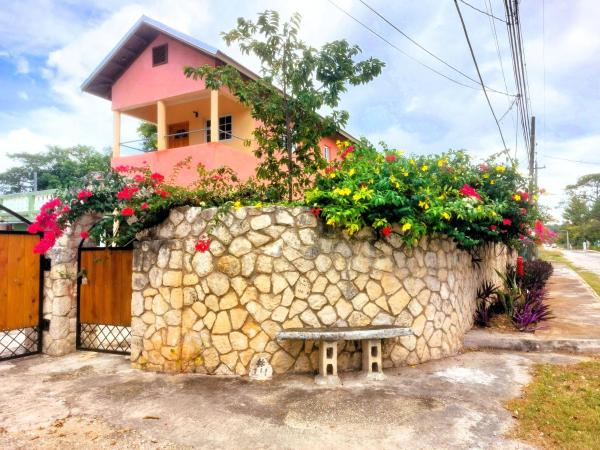 Stoney Gate Cottage Cozy Studio In Negril, Jamaica - Negril