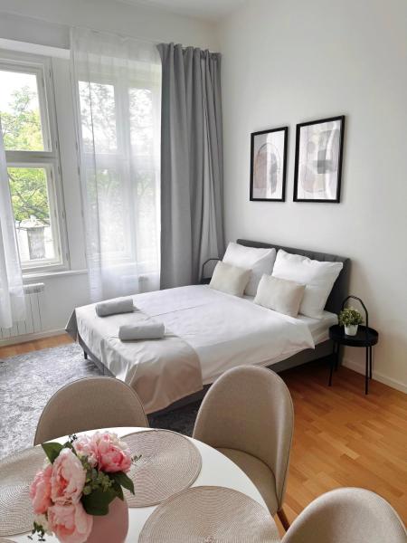 Stylish 2br With Stunning View Of National Muzeum - Prague