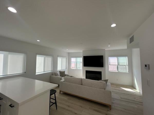 Mb Modern Sand Section Sea View - Manhattan Beach, CA