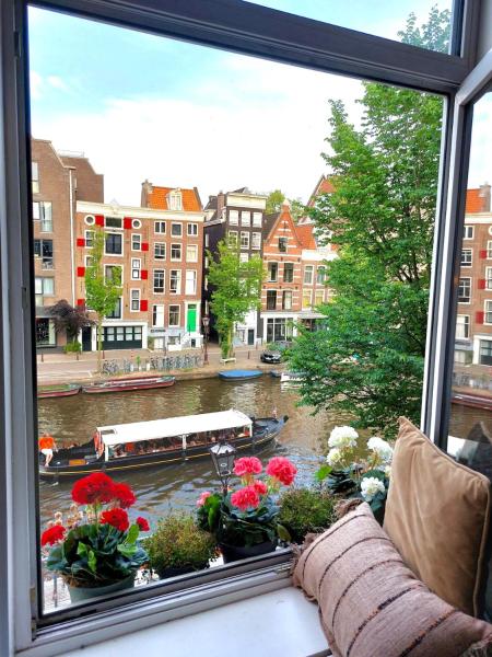 Canal House With A Unique View - Amsterdam