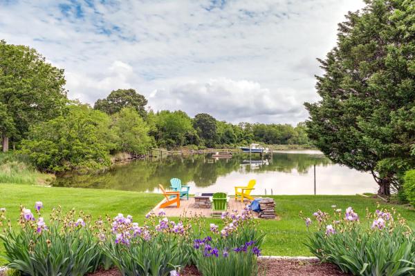 On-site Boat Dock Queenstown Home With Pool And Yard! - Saint Michaels, MD