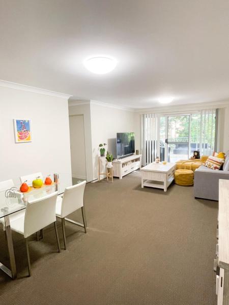 Bedroom In Sydney Au - Sutherland