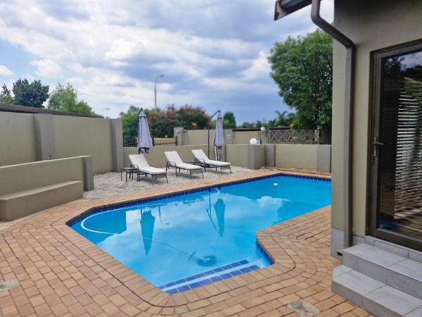 Nightingale Lodge Bed And Breakfast - Kempton Park
