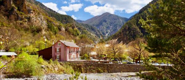 Hotel Restaurant Le Col De Crous - Roubion