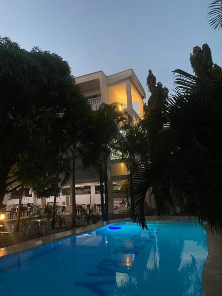 Hotel Breeze Bay - Diani Beach