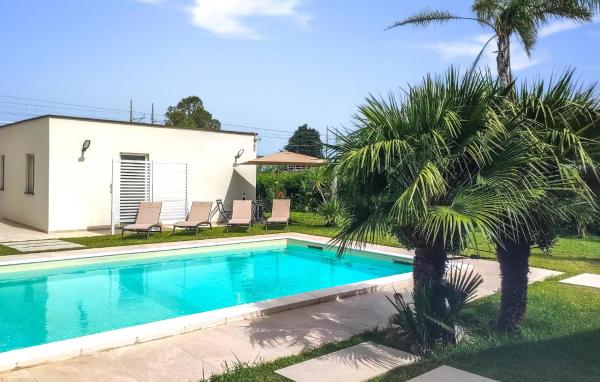 Lovely Home In Torrenova - Sant'Agata di Militello