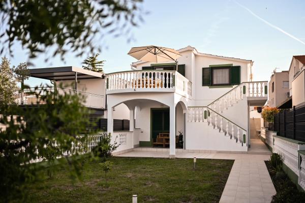 Apartments Punta Bibinje - Sali