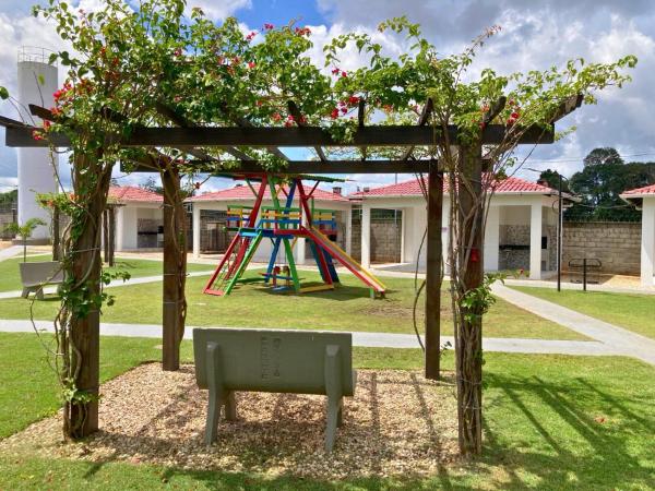 Casa Nova Com Garagem, Churrasqueira E Jardim - Castanhal