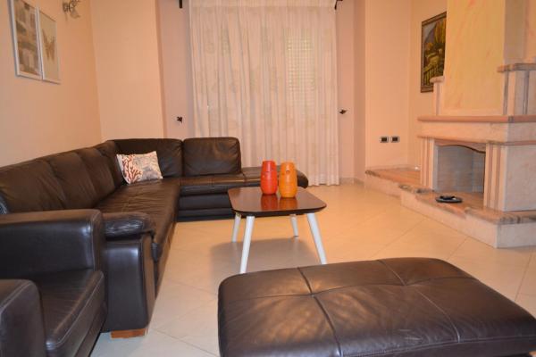 Penthouse Terrace De Luxe 4 Bedrooms Apartment - Vlorë