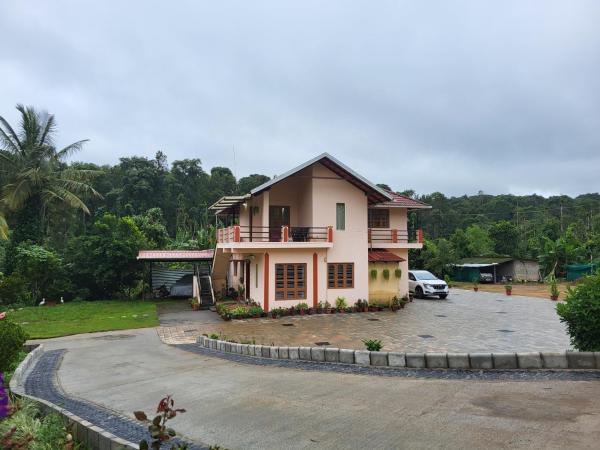 Goodvibes Homestay - Pvt Stream, Home Food, Coffee Estate - チクマガルル