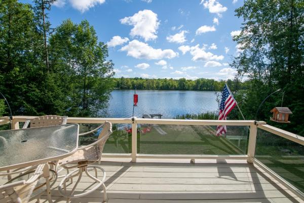 Private Lakefront House On Peaceful Private Lake - Charlevoix, MI