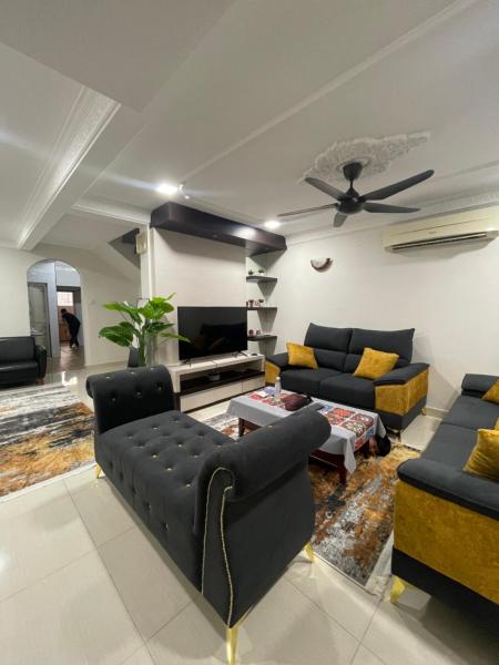 Homes7 Shah Alam - Klang