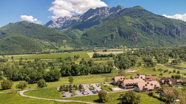 Clubhouse - Albertville