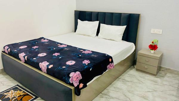 Prabhu Ji Home Stay - Ujjain