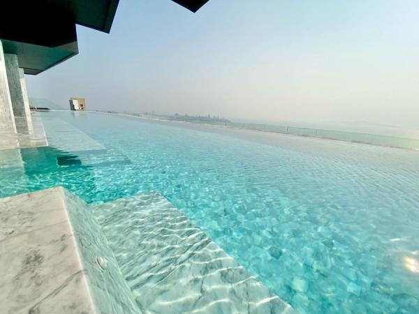 Arom Wongamat - Jomtien