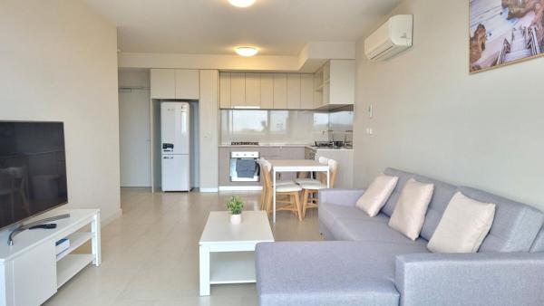 Lakeside Retreat - St Albans