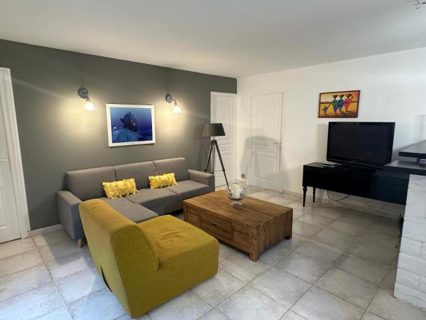 Grand Appartement Spacieux 3 Ch Rez De Villa A Sisco - Brando