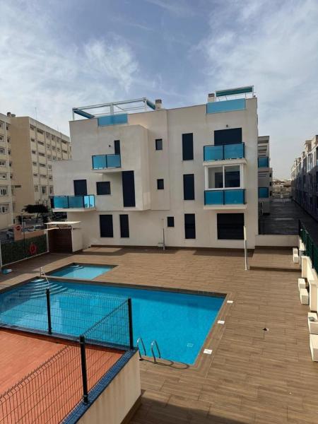 Cozy Flat With The Swimming Pool - Torrevieja