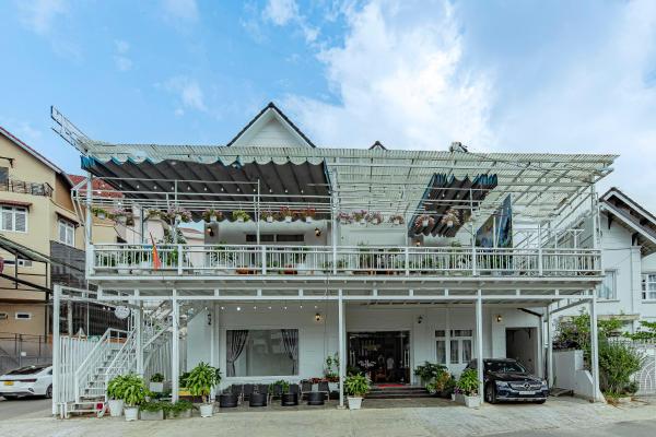 Ngân Hà Xanh Hotel - Da Lat