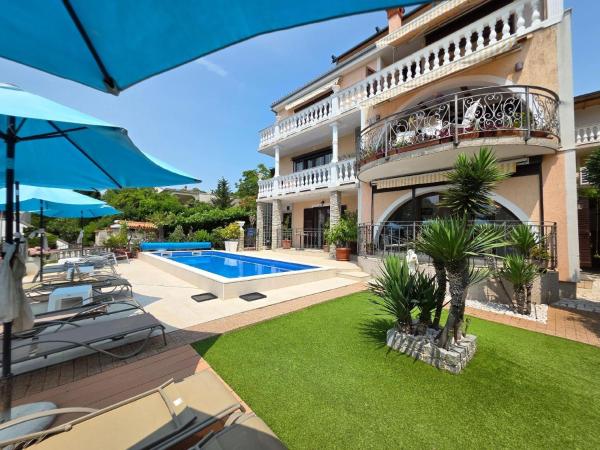 Apartment Für 2 Persmit Balkon - Novi Vinodolski