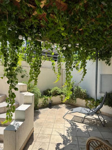 Laganini 2 Apartment - 50 M From The Sea - Solin