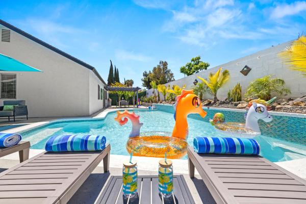Modern Lux 4 Br Home- Pool, Spa And Gym - Chula Vista