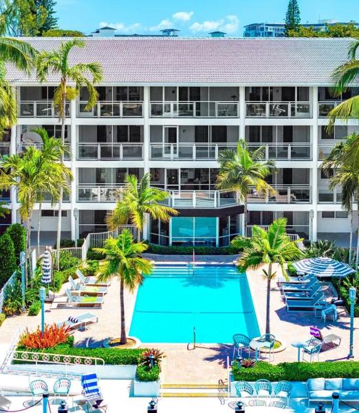Coastal Escape Walk To Beach Pool And Gym - Boca Raton, FL