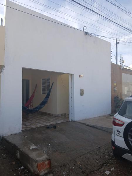 Casa 2 Quartos Com óTima Localização, Ar Condicionado Em 1 Quarto, Garagem Para Carro Hatch - Pernambuco (estado)