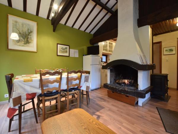 Chalet In Noirefontaine Near Hiking Trails, Cleaning Included - Bouillon