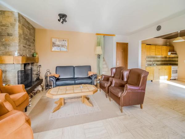 Rural Holiday Home In Roy With Panoramic Views, Cleaning Included - Nassogne