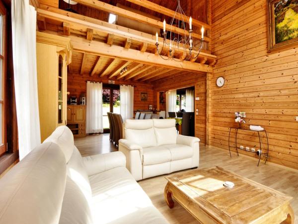 Chalet In Septon With Terrace, Cleaning Included - Belgien