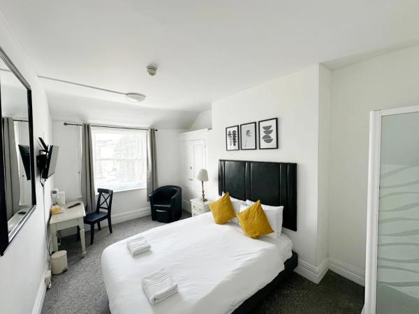 Kipps - Double Room With Private Bathroom - Brighton and Hove