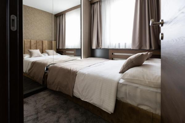 Hotel Stari Krovovi - Novi Sad
