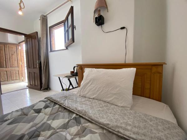 A Private Room By The Rooftop - Cairo