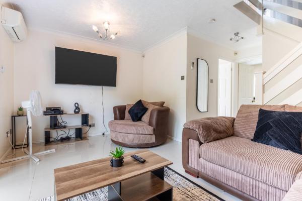Luxury 3br, Sleeps 8, Parking - Dartford